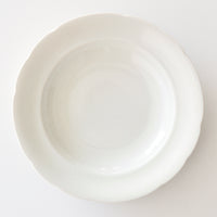 Paperwhite Flower Rim Plate M | FOOD FOR THOUGHT